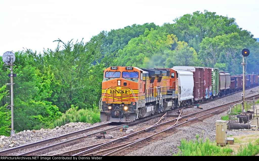 BNSF 540, BNSF's Aurora Sub.